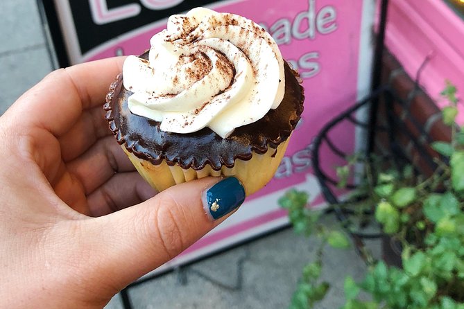 Cocktails & Cannoli: Boston's North End Dessert Tour - The Value of the Tour