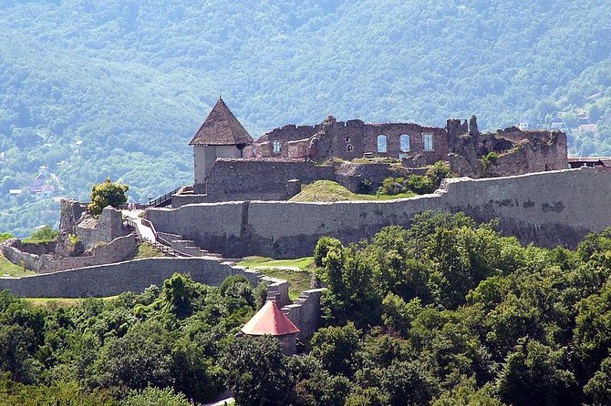 Danube Bend Private All Day Tour With Lunch, With Entrance Fees and Cruise - Panoramic Vistas of Visegrad