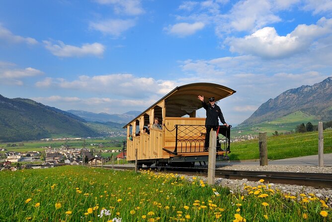 Day Trip to Lucerne and Mount Stanserhorn Including CabriO Cable Car Ride - Exploring Lucernes Old Town