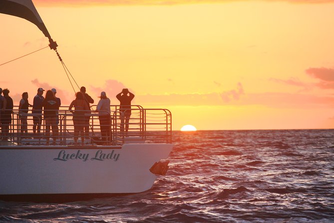 Deluxe Na Pali Sunset Tour on the Lucky Lady - Why This Tour Works Well