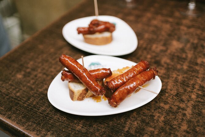 Devour San Sebastian Local Neighborhood Pintxos & Wine Tour - Tour Experience