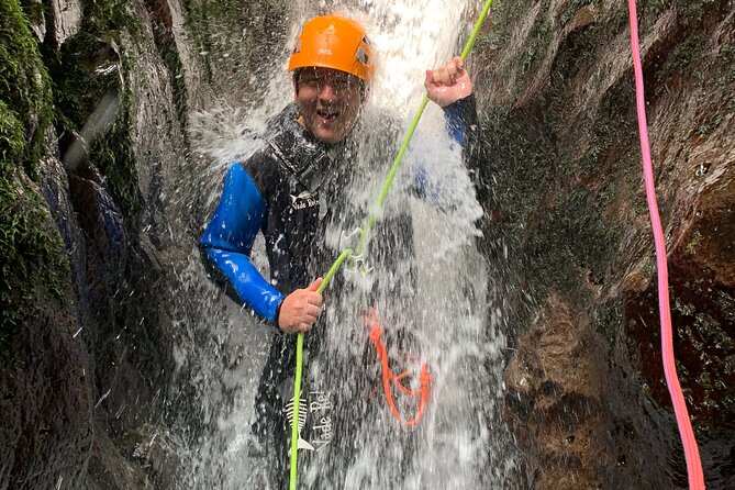 Discover Canyoning in Dollar Glen - Getting to the Meeting Point