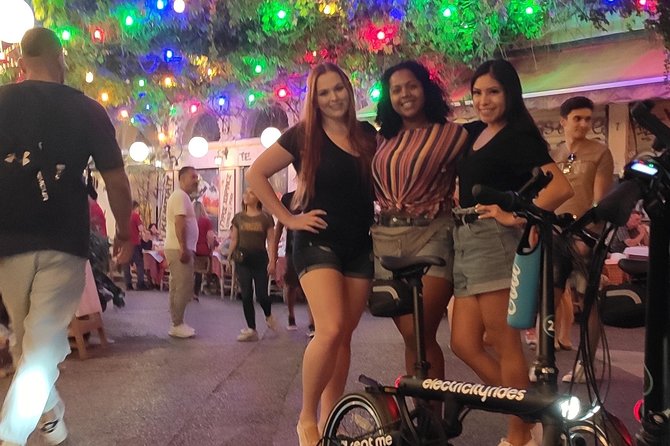 Discover the City E-Bike Nightrides - Navigating the City on E-Bikes