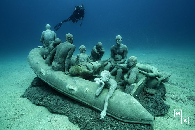 Discover the Underwater World of Lanzarote - Meeting and Pickup