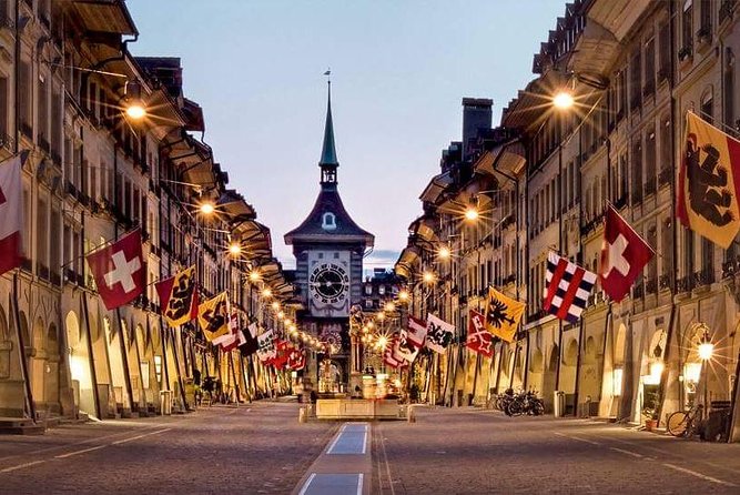 Exploring Swiss Capital City: Private Walking Tour of Bern - Highlights of the Old Town