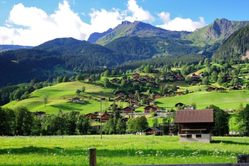 From Zürich: Interlaken and Grindelwald Day Trip by Coach - Exploring Interlaken