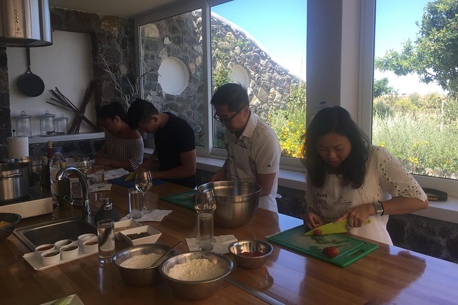 Gastronomy Stories & Oeno Tour - Discovering Traditional Greek Cooking Techniques