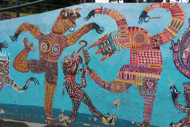 Graffiti Tour in La Candelaria Bogotá With Transportation - Inclusions and Logistics