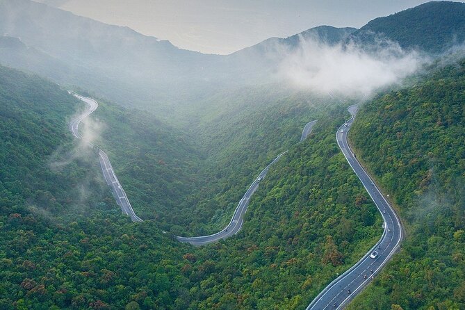 Hai Van Pass and Hue City Sites Deluxe Small Group Tour - Transportation and Group Size