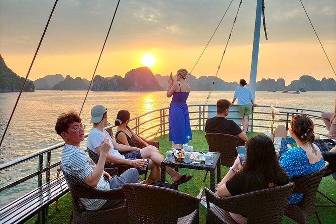 Halong Bay Day Tour: Visit Cave Island Kayaking Swimming Lunch - What the Reviews Say