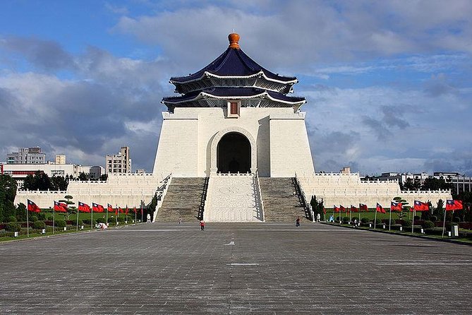 Highlights & Hidden Gems With Locals: Best of Taipei Private Tour - Practical Details: What the Tour Means for You