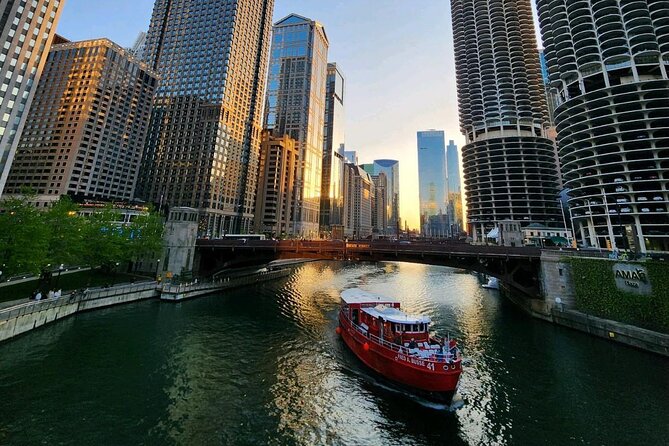 Historical and Architectural Chicago Fireboat River/Lake Cruise - A Detailed Look at the Experience