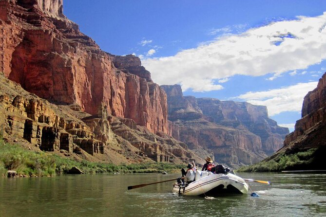 Hoover Dam Kayak Tour on Colorado River With Las Vegas Shuttle - Kayaking Options and Gear