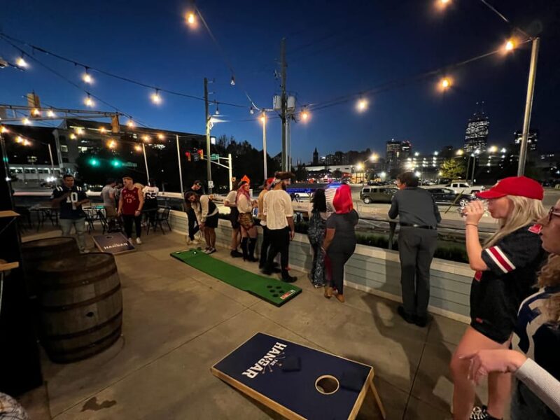 Indianapolis: Open-Air Pedal Pub Tour - FAQ