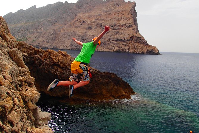 Kayak & Coasteering - Exploring the Coastal Cliffs and Coves