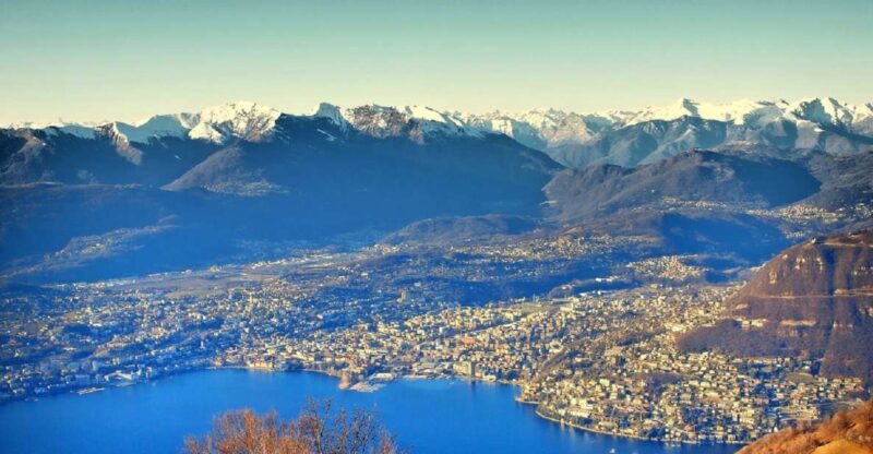 Lake Como & Switzerland: 2 Countries in a Day With Boat Tour - Exploring Comos Historic Center