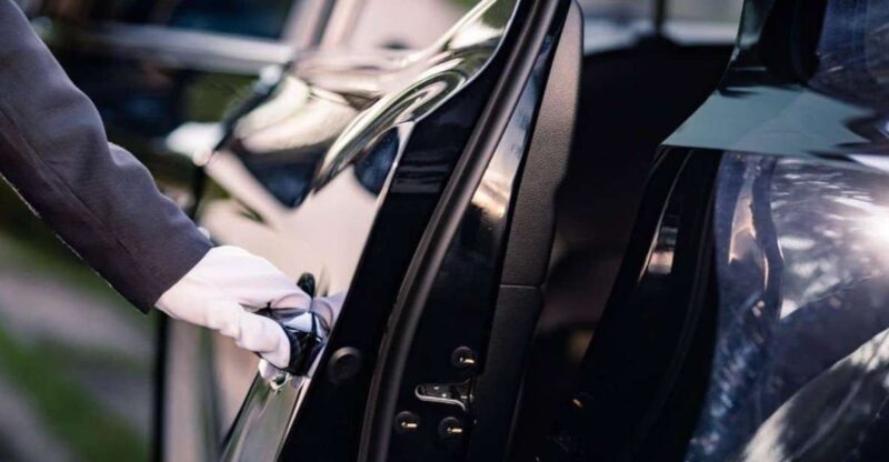 LAX: Los Angles Airport Private Transfer from/to Downtown - The Vehicle and Comfort