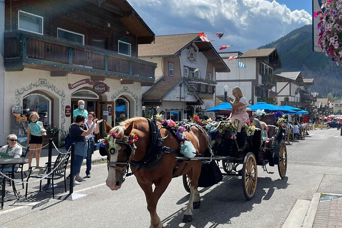 Leavenworth Exclusive Tour from Seattle - Transportation and Group Size