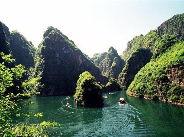 Longqingxia Gorge Cruise and Guyaju Cave Dwellings Private Day Tour - Frequently Asked Questions (FAQ)