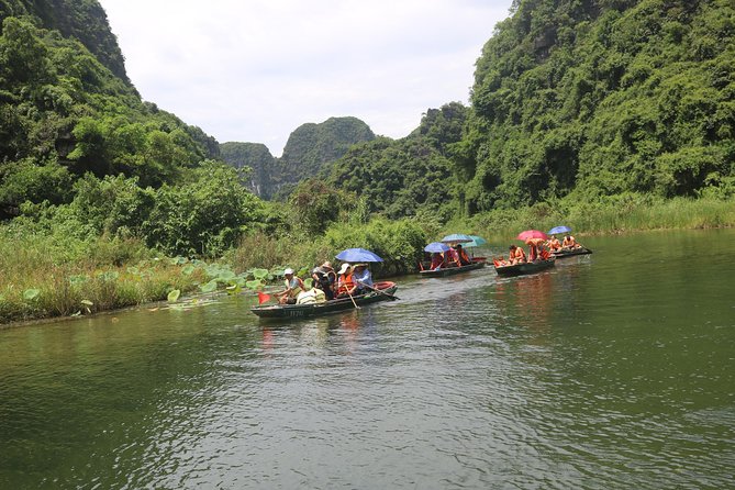 Luxury Limousine Trang An-Mua Cave - Bich Dong max 6-8 pax/ group - Why Is This Tour a Good Choice?