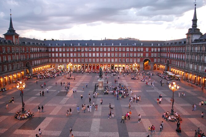 Madrid's History, Bites & Sips – An Intimate Tour Since 2018 - Indulging in Local Culinary Delights