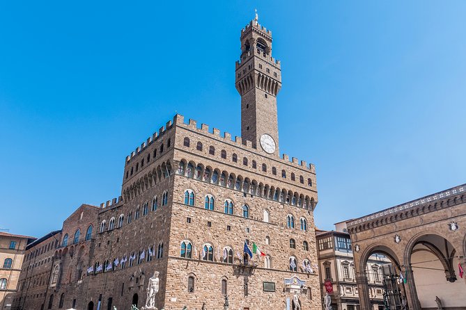 Medici Mile Walking Tour Along the Path of Medici Residences - Admiring the Grandeur of the Duomo