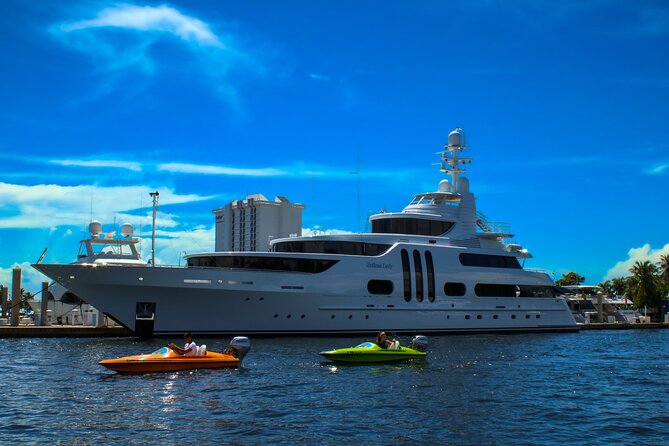 Mini Powerboat Rental - The Experience: Navigating Fort Lauderdale’s Scenic Canals