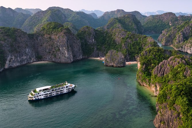 Mon Chéri Cruises 5 star: Amazing 3 days exploring Halong & Cat Ba island - What Sets This Cruise Apart?