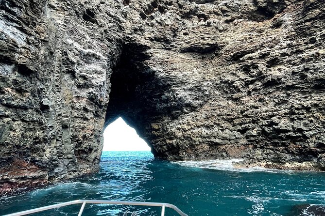 NaPali Boat Tour on the Amelia K - Location and Meeting Point