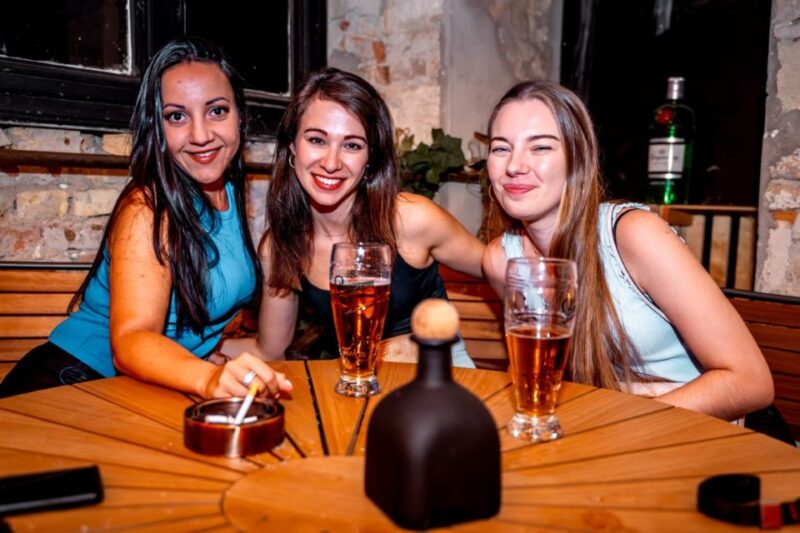 Nice: The Original Nice Pub Crawl - Booking Information