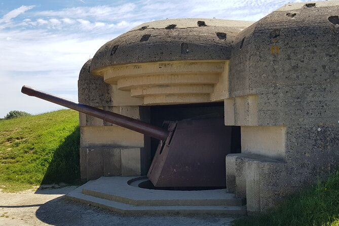 Normandy D-Day Landing Beaches Private Day Trip From Paris - Pointe Du Hoc: Scaling the Cliffs