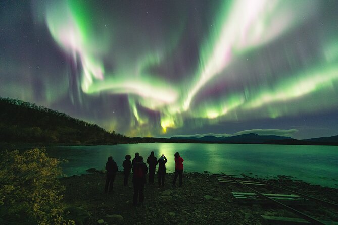 Northern Lights Photo Expedition Dinner Included From Abisko - Two-Course Dinner at a Local Restaurant