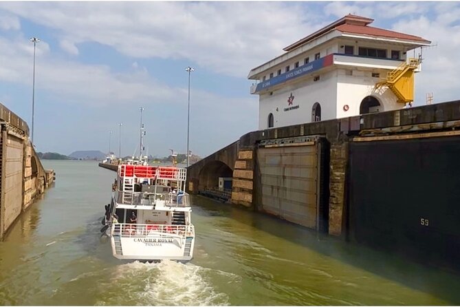 Panama Beyond (Secrets & Best City Tour Ever!) - Exploring Historic Casco Viejo