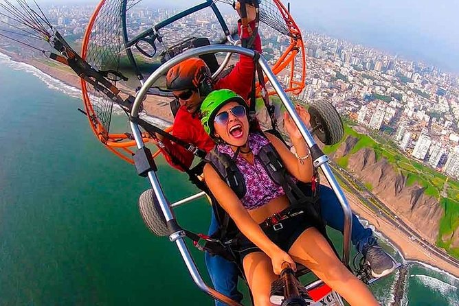 Paragliding in Lima - Costa Verde - Equipment and Safety Considerations
