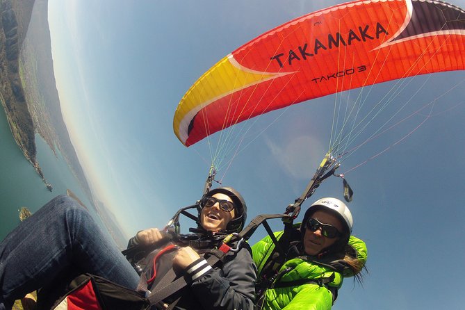 Paragliding Performance Flight Over the Magnificent Lake Annecy - Meeting and Pickup Information
