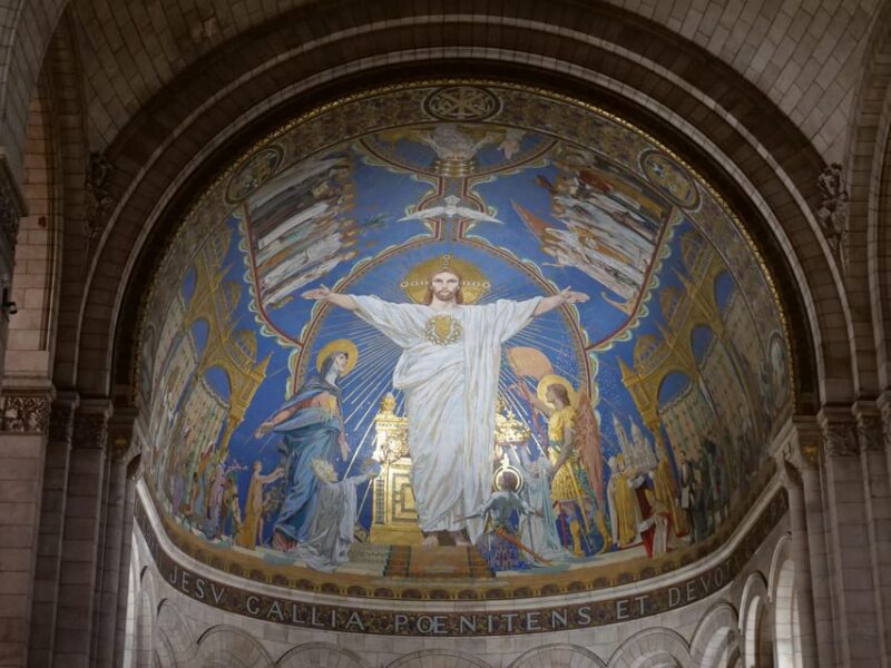 Paris: Montmartre Must-See Walking Tour With a Local Guide - Tips for a Memorable Tour Experience