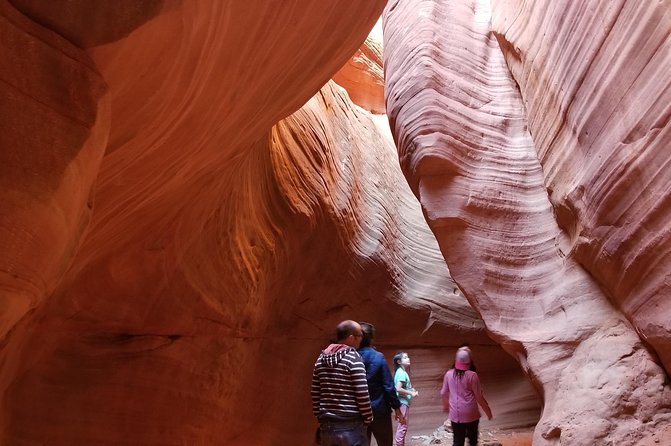 Peek-A-Boo Slot Canyon Tour UTV Adventure (Private) - What to Expect from the Guides