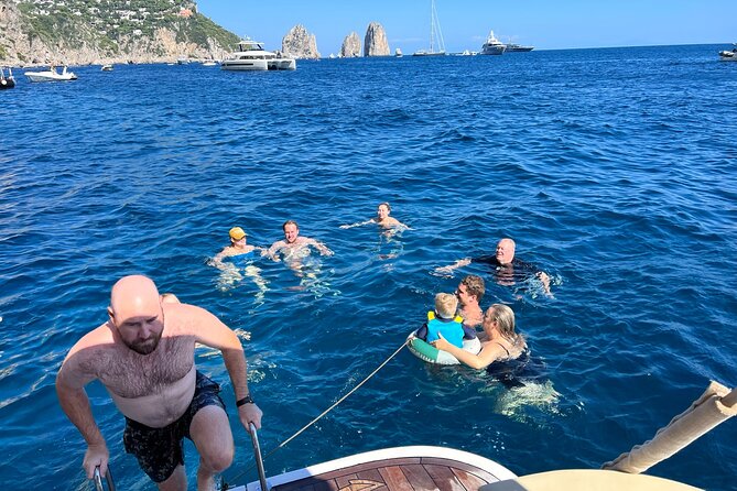 Private Boat Tour to Capris Hidden Gems With Local Skipper - Pickup and Meeting Points