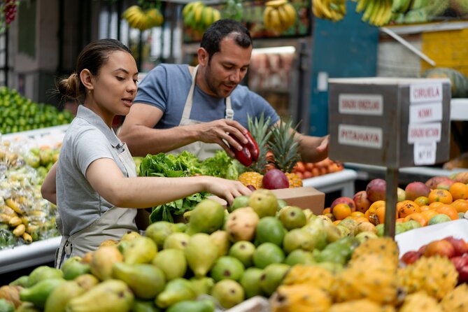 Private Bogota Tour: Farmers Market, Monserrate, Candelaria, 9hr - Exploring the Farmers Market