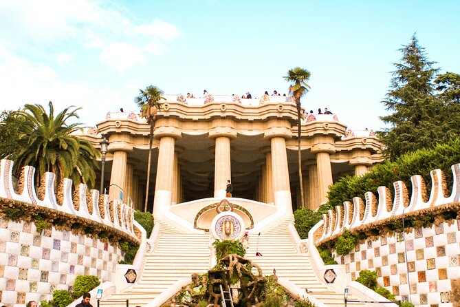 Private Sagrada Familia and Park Guell With Pickup - Transportation and Pickup Details