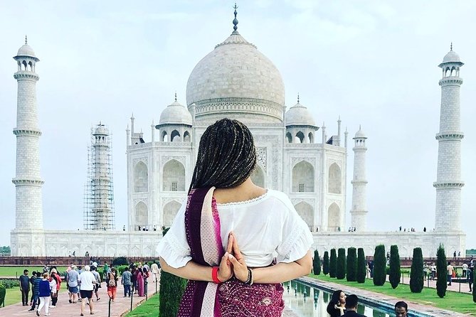 Private Same day Taj Mahal Tour from Delhi by car - Exploring Agra Fort: Mughal Majesty