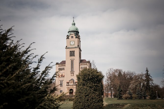 Psychiatric Hospital & Abandoned Cemetery - Controversial Psychiatric Treatments