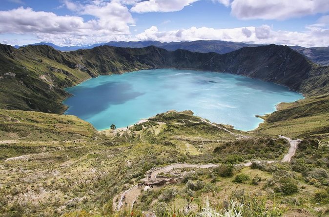Quilotoa-Baños 2-Day Tour Including All Activities - Exploring the Quilotoa Lake and the Swing at the End of the World