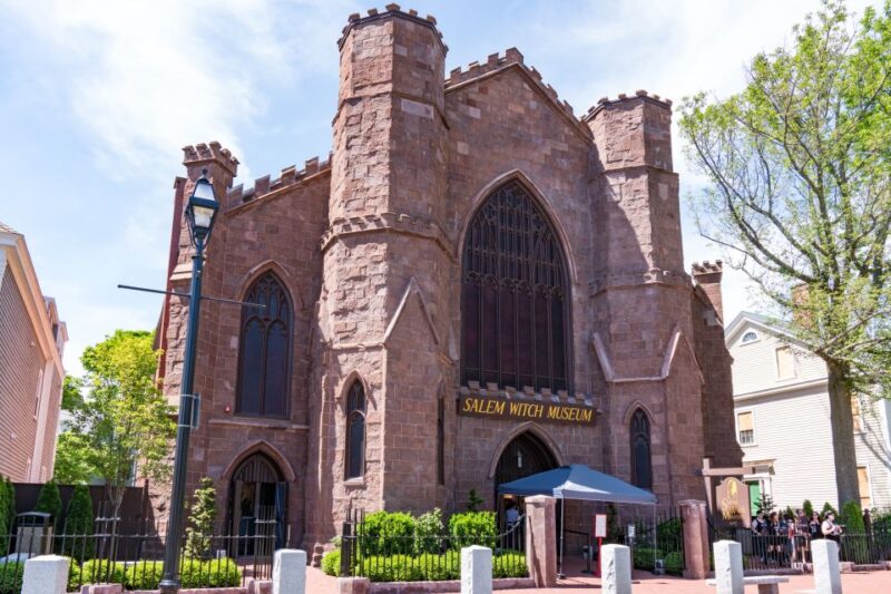 Salem: Witch Trial Walking Tour - Learning the Real Facts