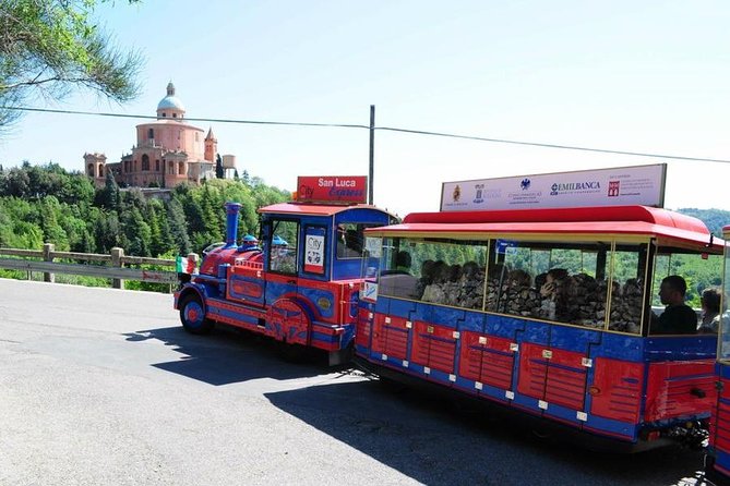 San Luca Experience Tour Skip the Line and Food Tasting - Meeting Point and Accessibility