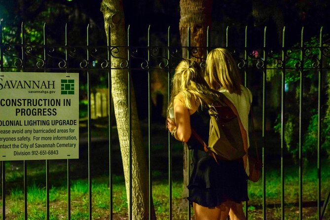 Savannah Ghost Tour for Adults ALL Alcoholic Drinks Included - Tour Features