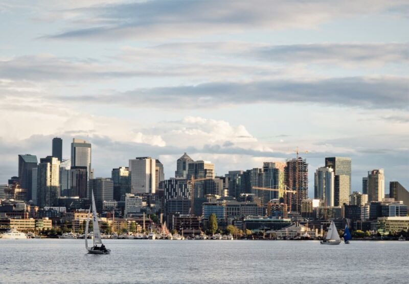 Seattle: Locks Cruise with Live Narration - The Itinerary and Experience Breakdown