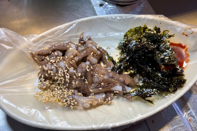 Seoul Fun Food Tour: 12 different food tasting - What We Love About This Experience