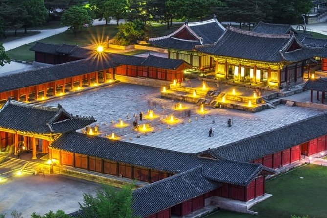 Seoul Night Tour (Gwangjang Market, Royal Palace and Naksan Park) - Authenticity and Cultural Insights