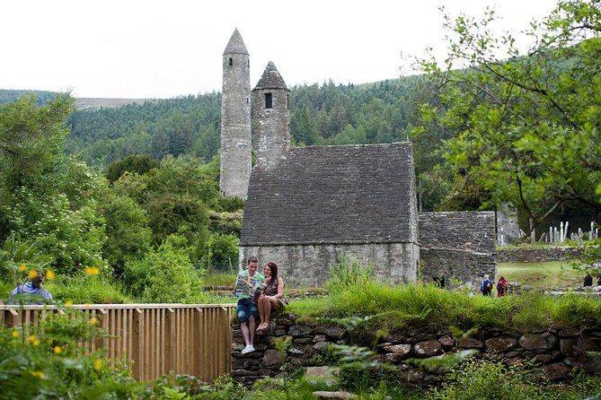 Shore Excursion From Dublin: Including Dublin Highlights and Glendalough - Meeting Details and Logistics